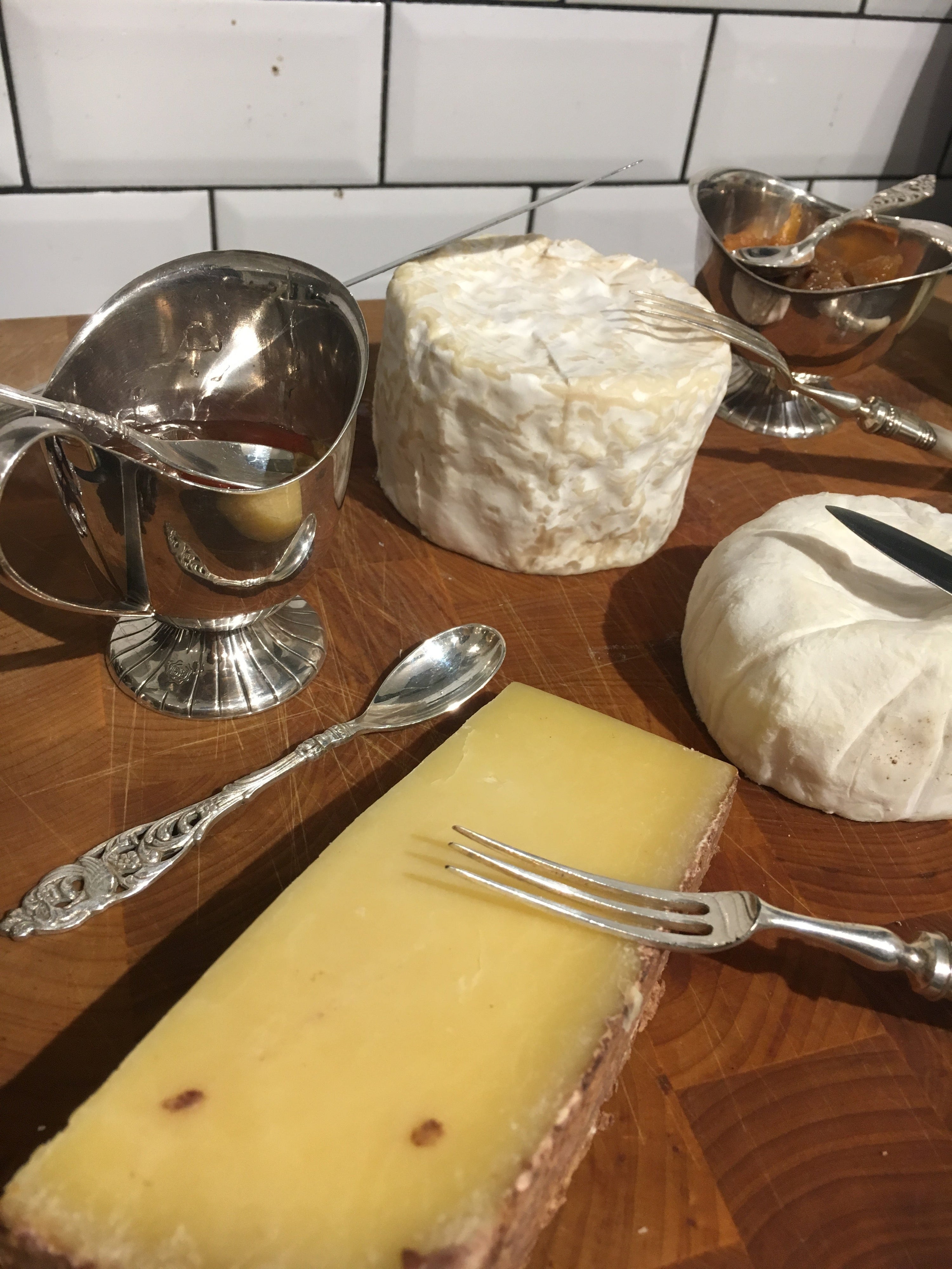 Impressive Cheeseboard | Fine Selection of European Cheeses. Enjoy ...