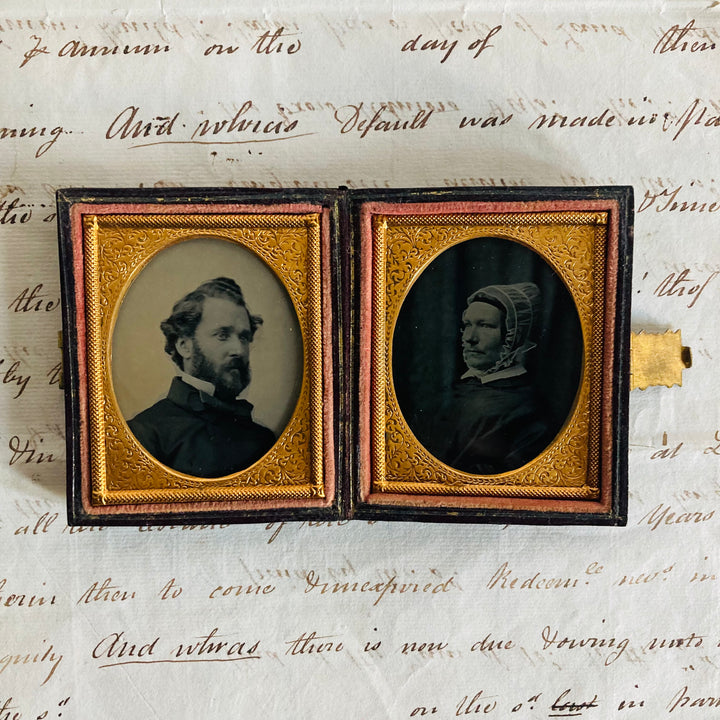 Cabinet of Curiosity Discover These Unusual, Random and Rare Antiques ...