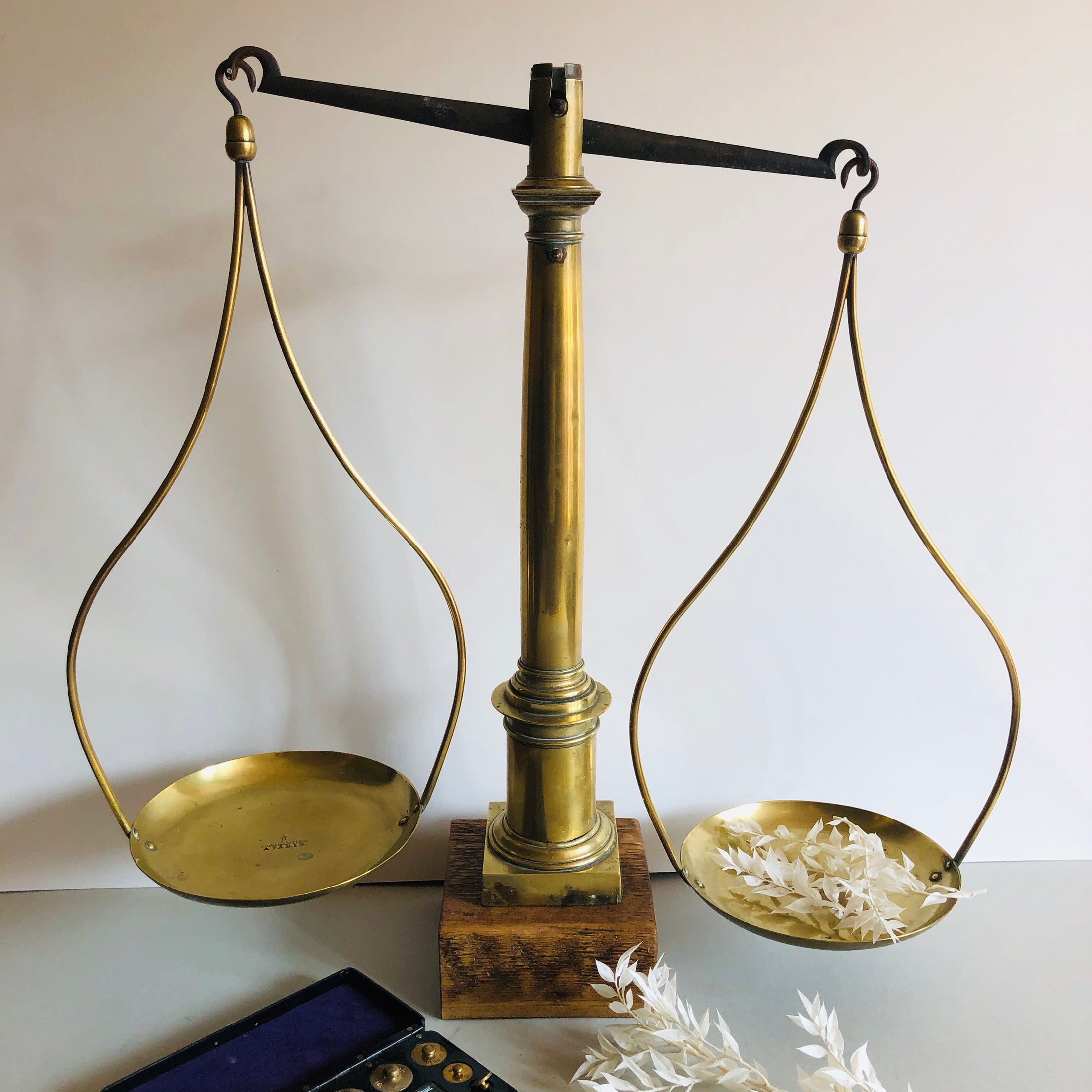Antique Science Balancing Scales | Brass Decorative Piece |The Urban ...