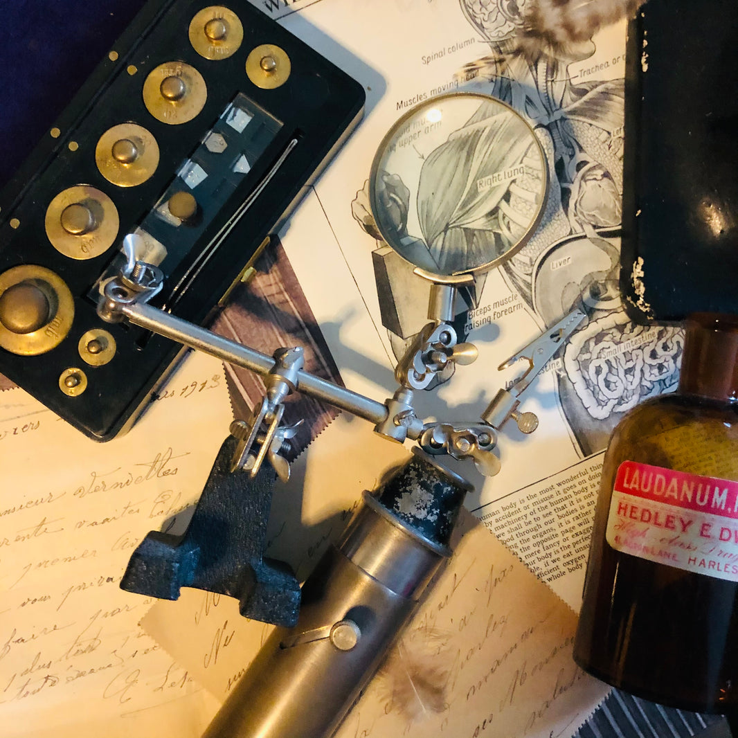 Antique Scientific Accessories | Vintage Lab | The Urban Vintage Affair